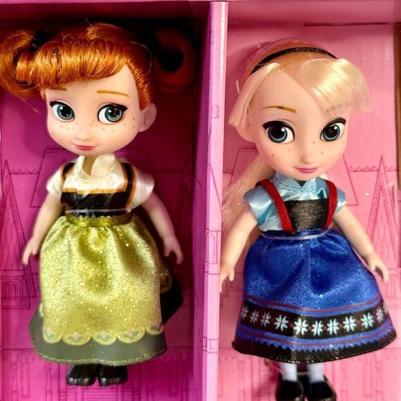 Disney | Toys | Elsa Anna Of Arendelle Mini Dolls Disney Animators ...